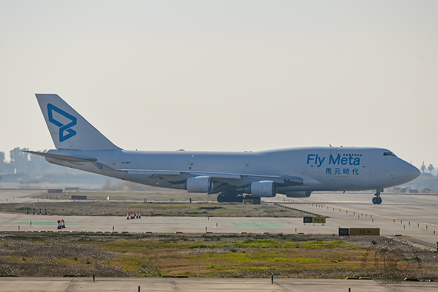 Fly Meta | Joan Carles Lacruz